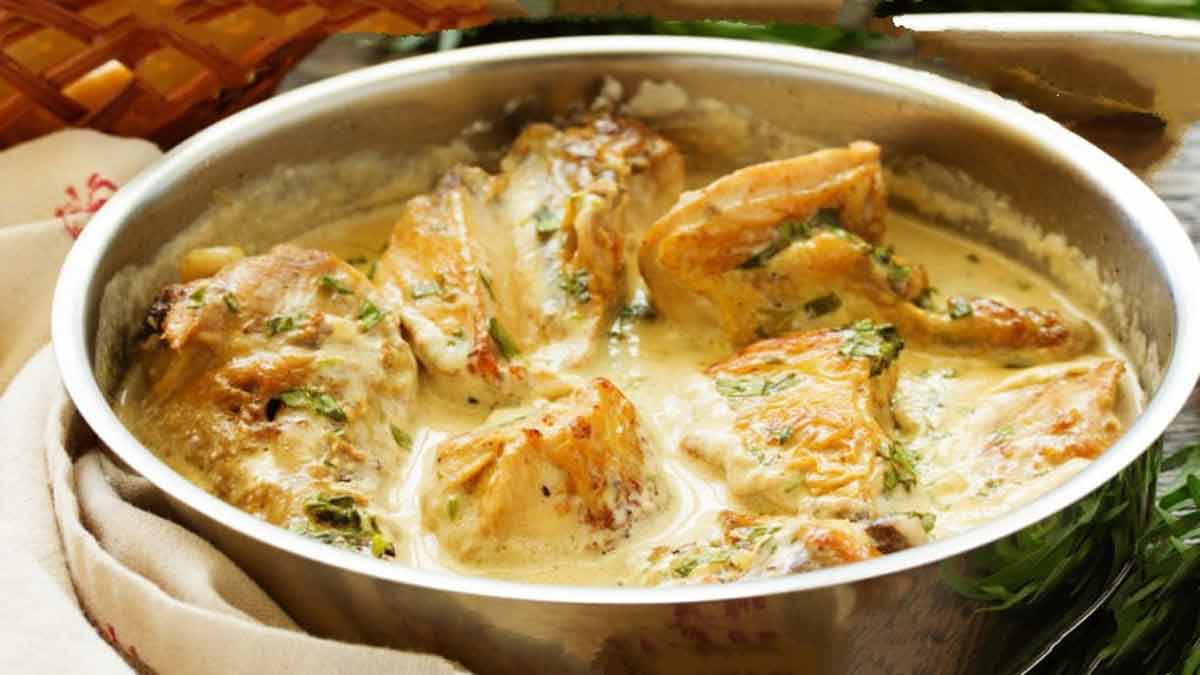 Onctueux Poulet En Fricassée à La Crème Divinement Goûteux Top Recettes